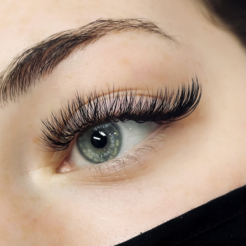 Beauty Time - Celebrity Lash Trends: Get Inspired by Your Favorite Stars
